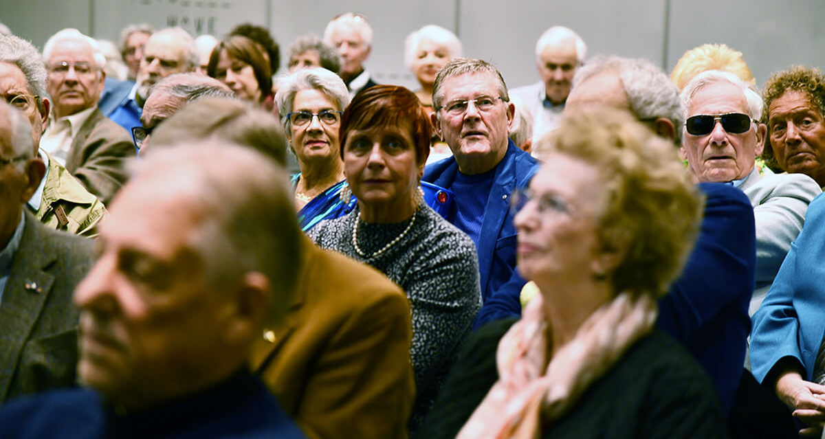 Internationale Holocaustherdenking van Bendigamos en VBV - Jonet.nl